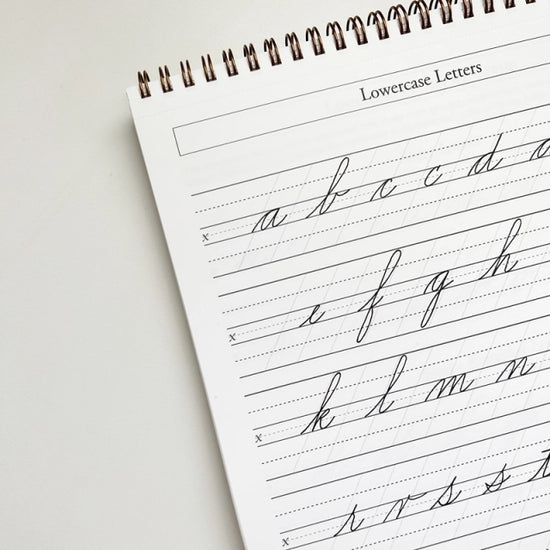 Logos Calligraphy/筆記体練習帳/Cursive Pad Lowercase & Uppercase Set | ペーパーツリー